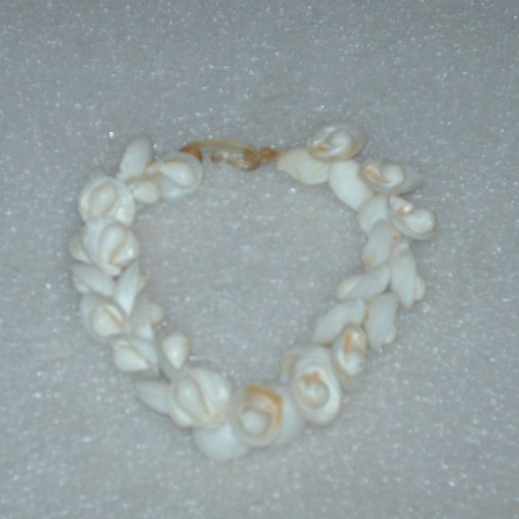 Jewelry | Vintage White Shell Bracelet | Poshmark